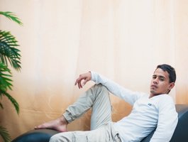 Pagina de profil al modelului alexander-rod si informatii