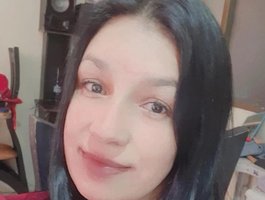 Página de perfil de la modelo Karlaa1 e información